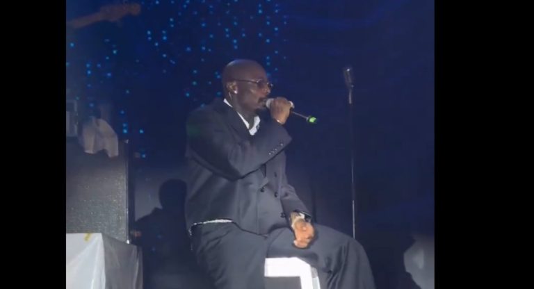 Asake lights up Lagos concert as Osupa, Olamide, Zlatan join him on ...